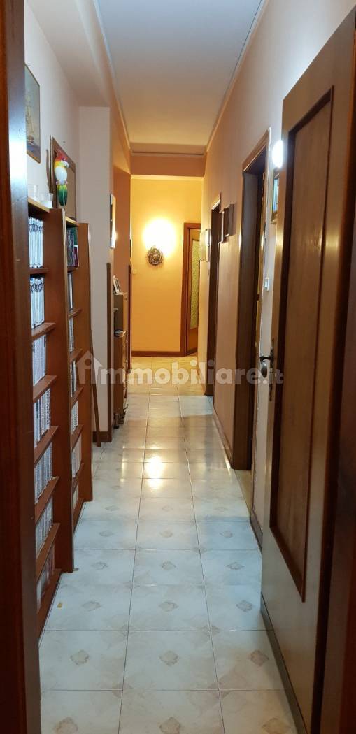 Appartamento via Federico De Roberto, Centro, Caltanissetta