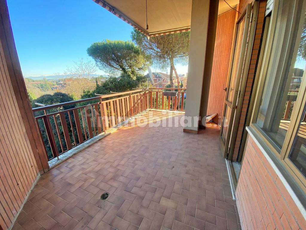 Affitto Appartamento Roma. Quadrilocale in via San Felice Circeo ...