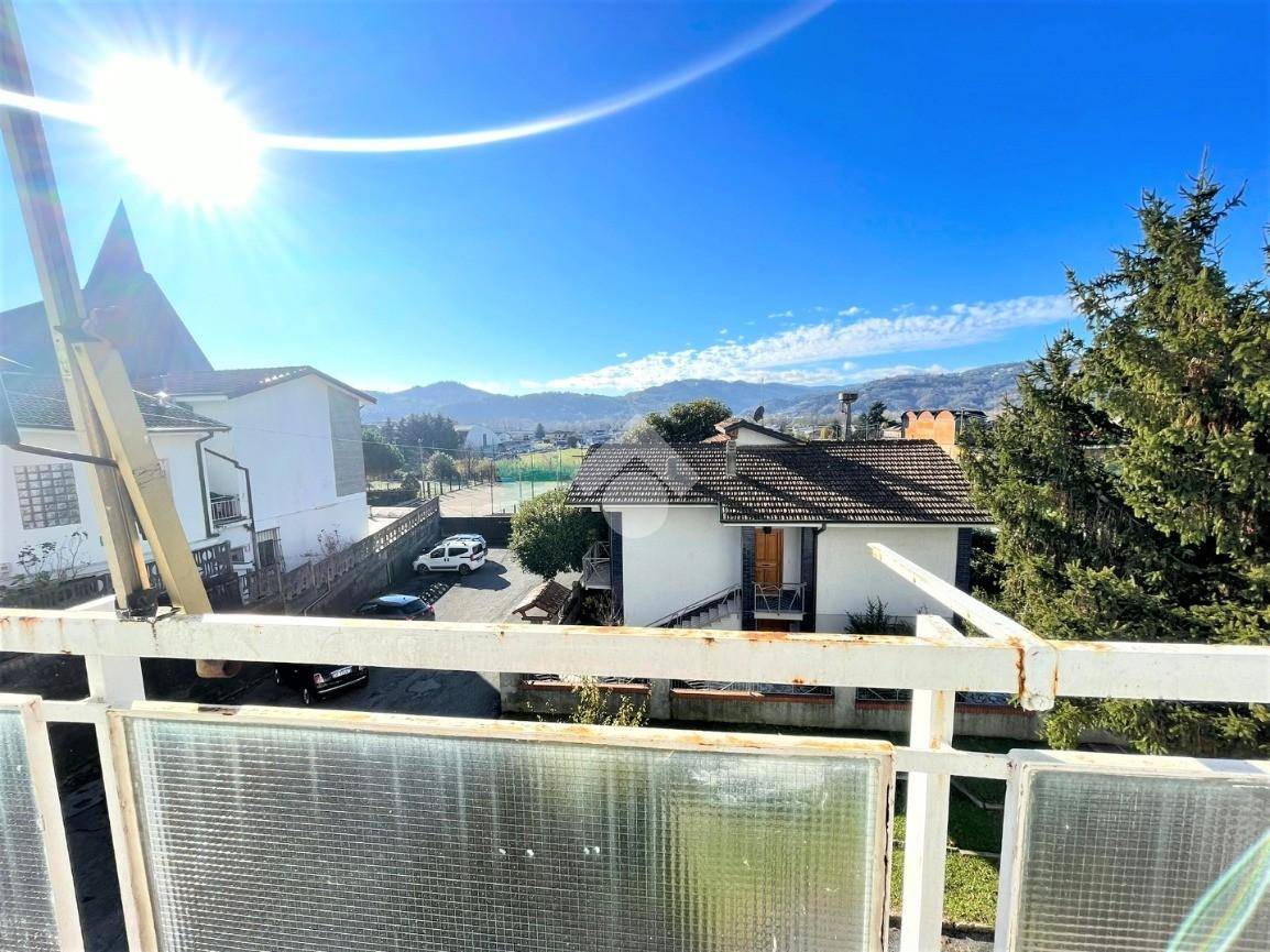 Quadrilocale via Genova 23, Ceparana Carpena, Bolano