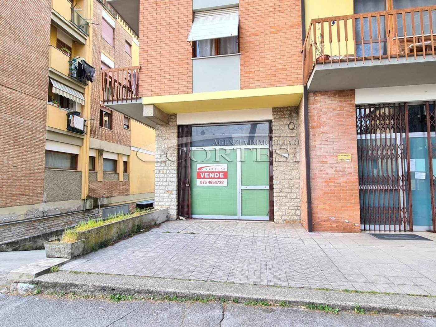 Negozio - Locale commerciale in Vendita