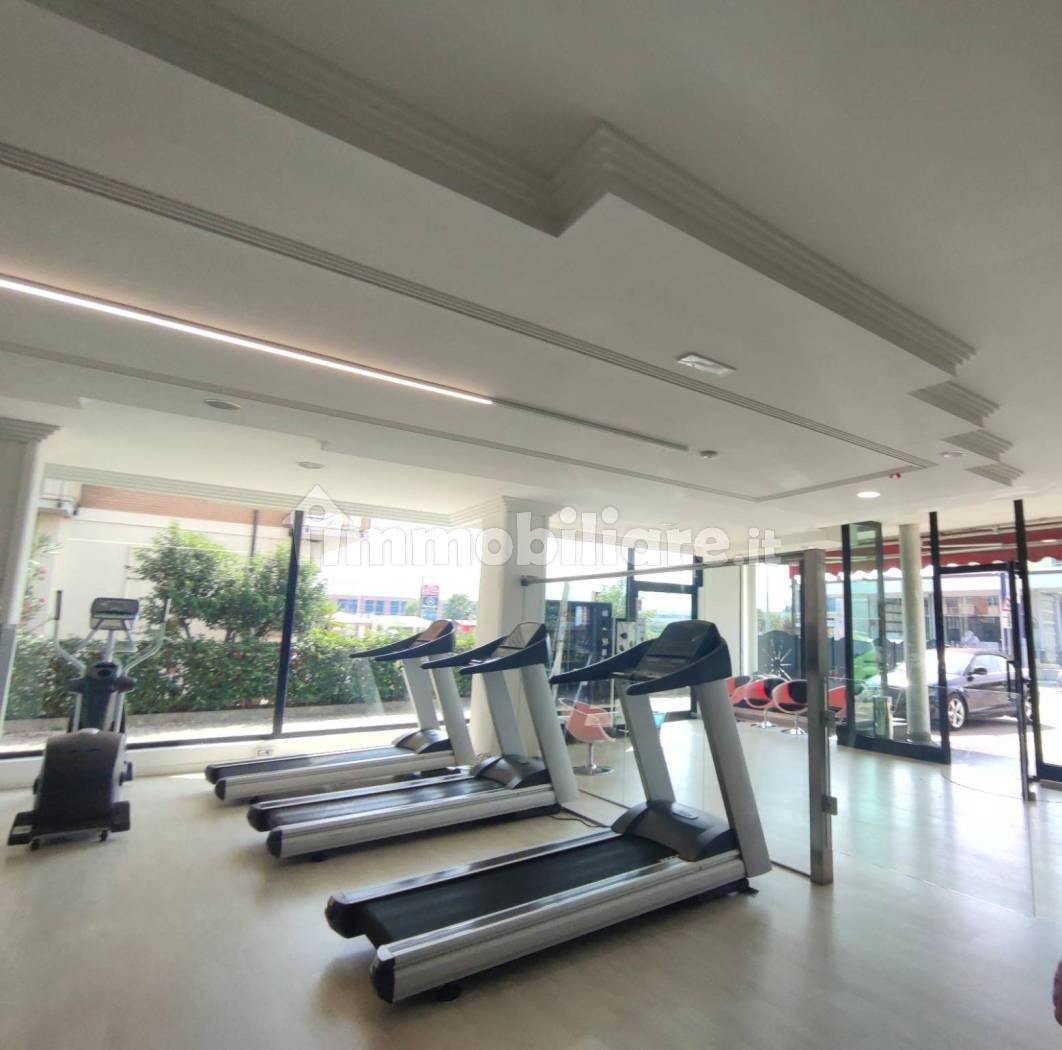 Locale commerciale in Vendita