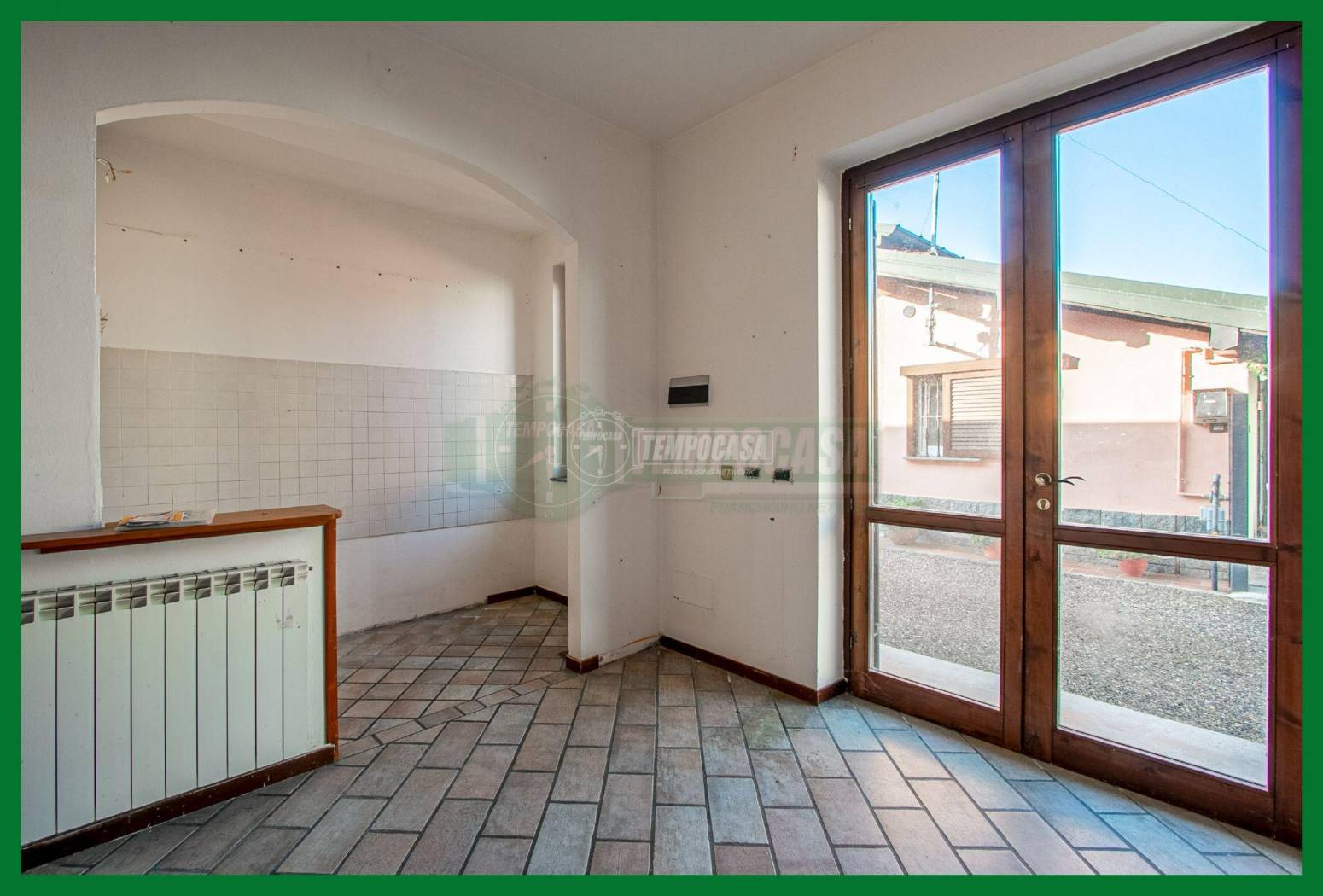 Bilocale via indipendenza 39, Centro, Jerago con Orago