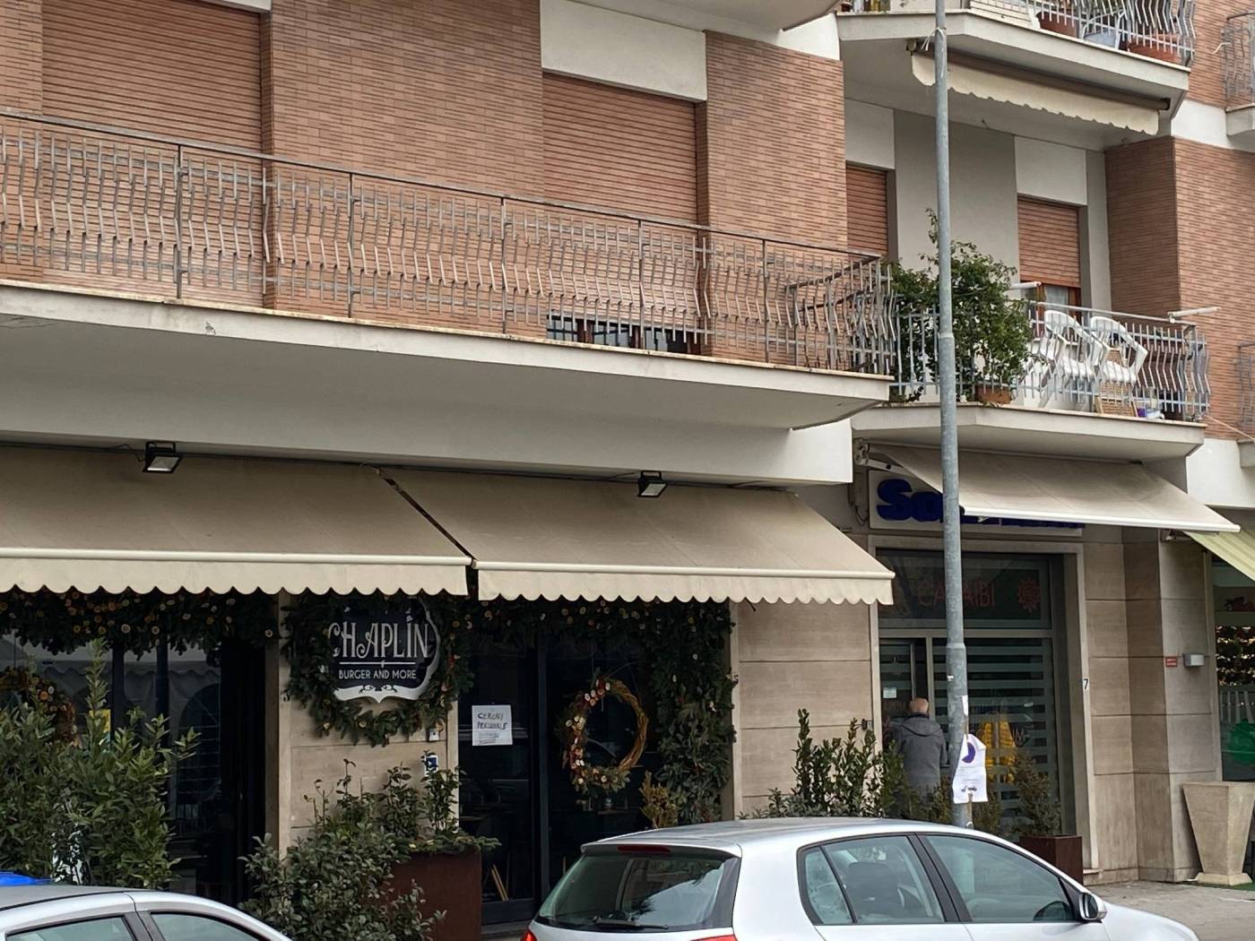 Locale commerciale in Vendita