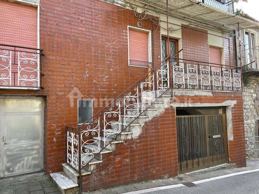 Trilocale corso Nicola Coviello, Centro, Avigliano