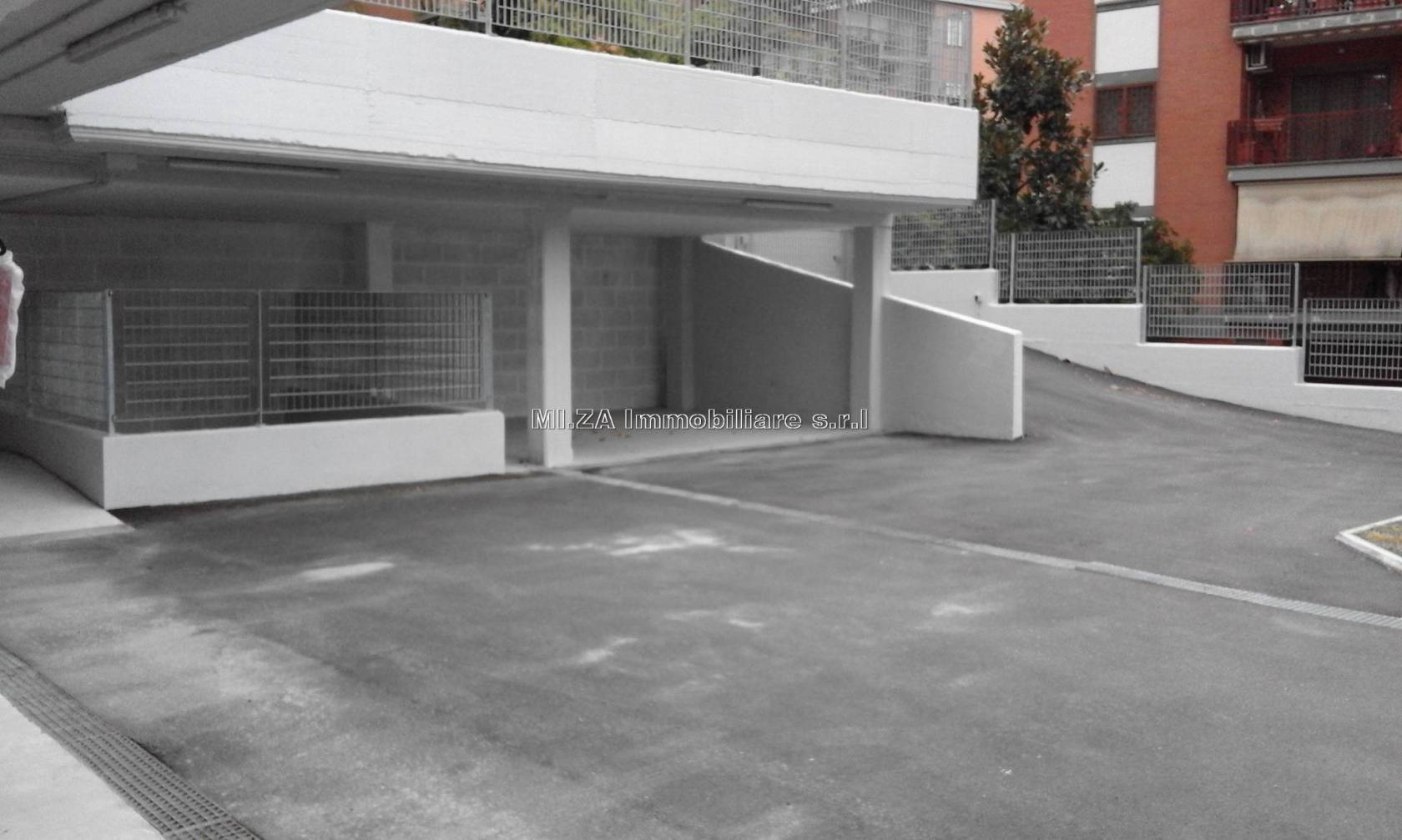 Posto auto - moto in Vendita