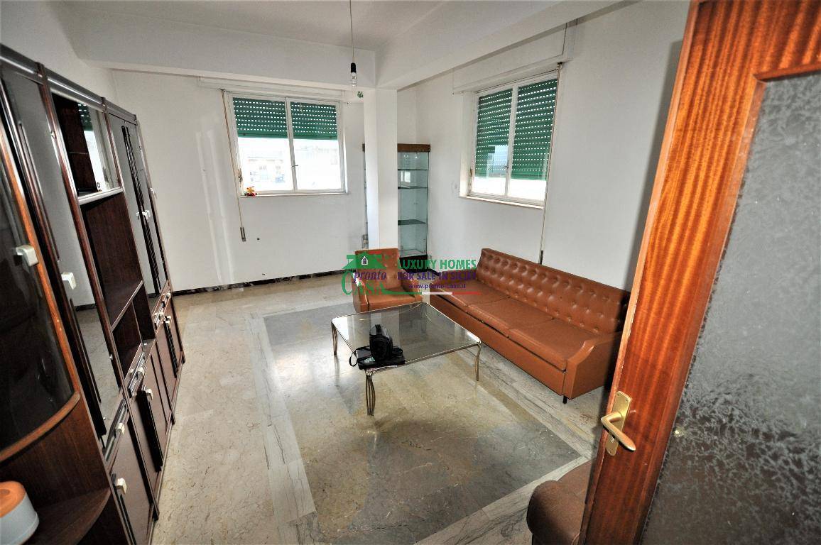 Quadrilocale via Napoleone Colajanni 29, San Luigi - Archimede, Ragusa