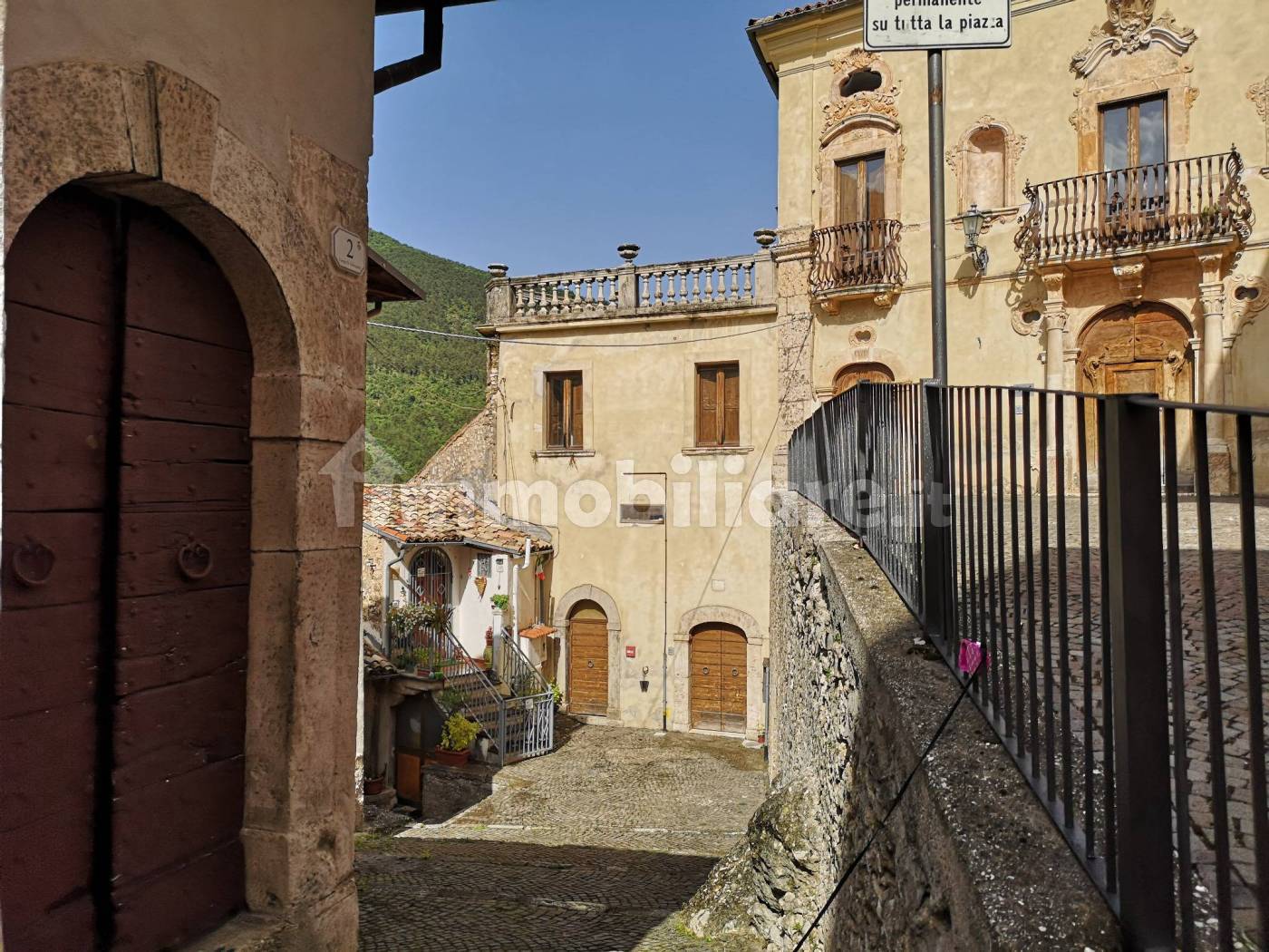 Quadrilocale 90 m², Centro, Pettorano sul Gizio