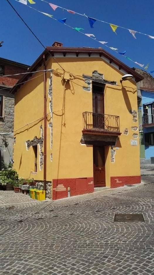 Bilocale via Azuni 15, Sorgono