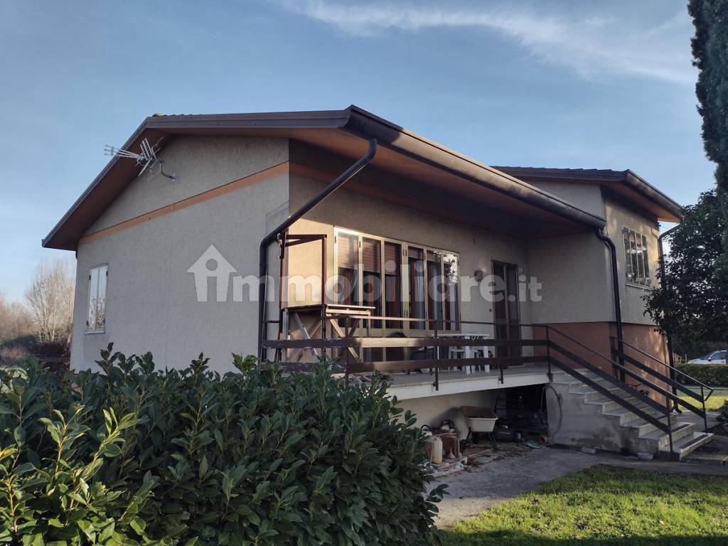 Vendita Terratetto unifamiliare in via Conetta 4 Cona. Riscaldamento ...