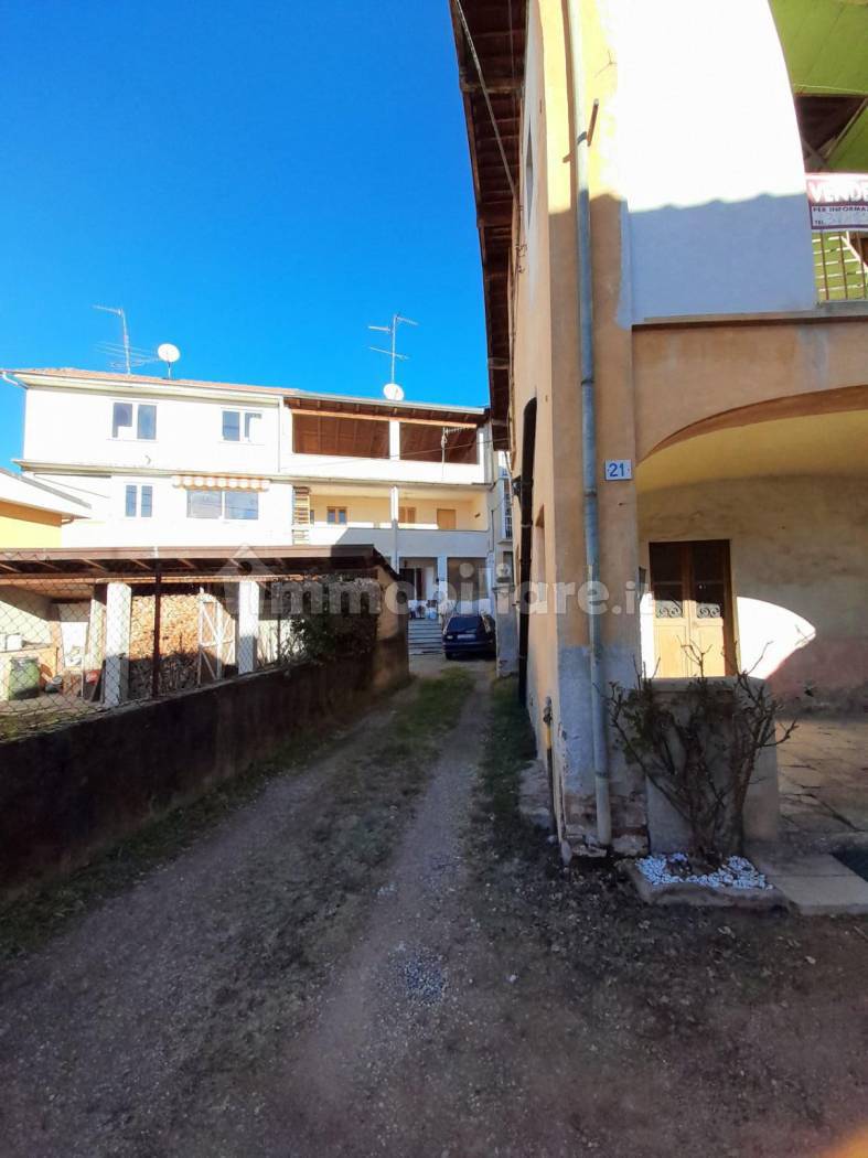 Trilocale via Giuseppe Torchio, Centro, Grignasco