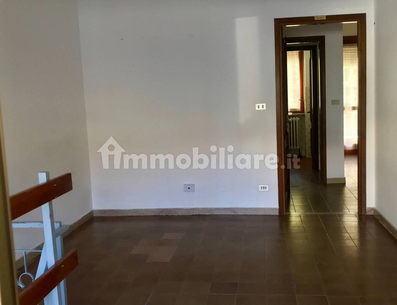 Locale commerciale in Vendita