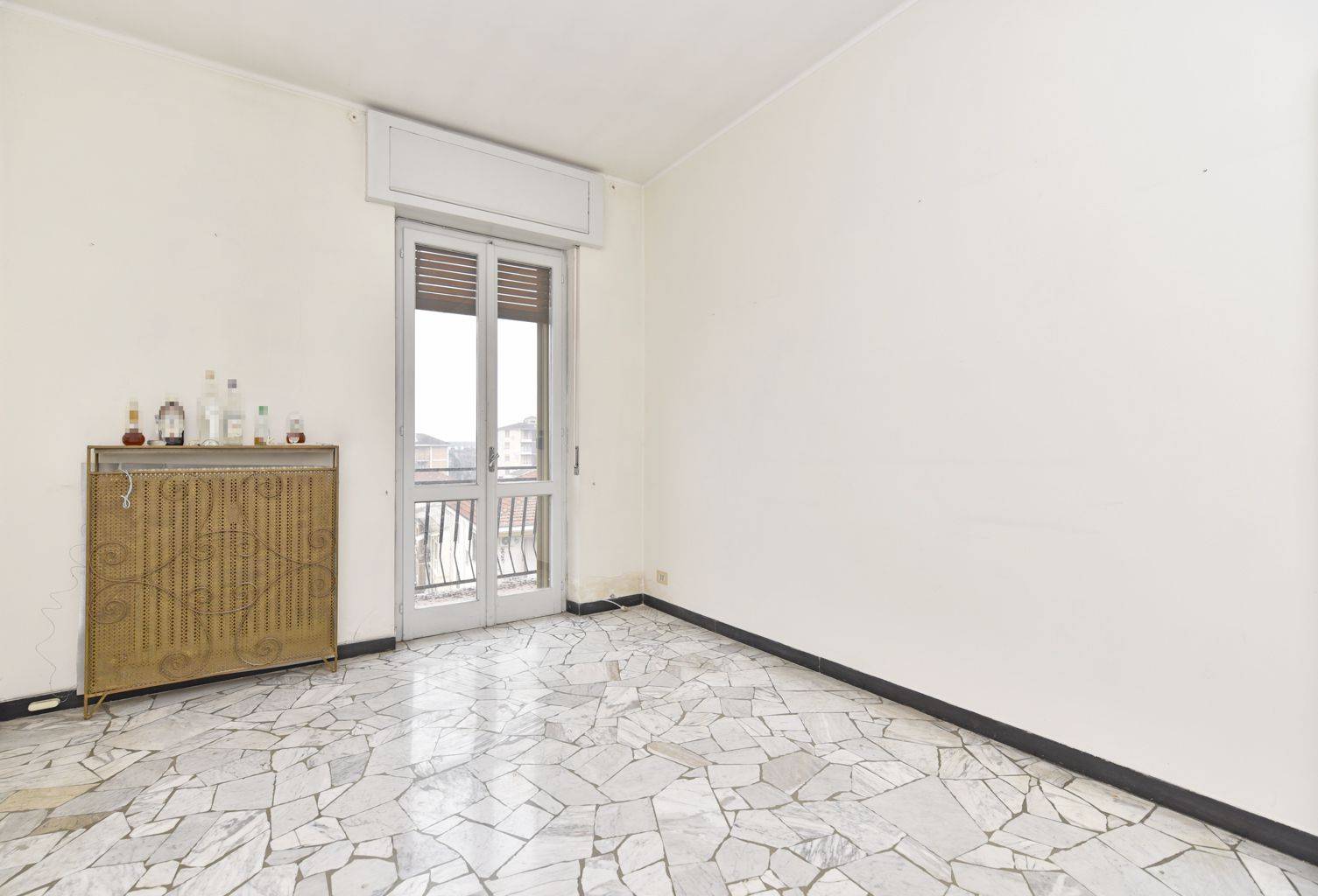 Trilocale via Cremona 50, Centro, Valenza