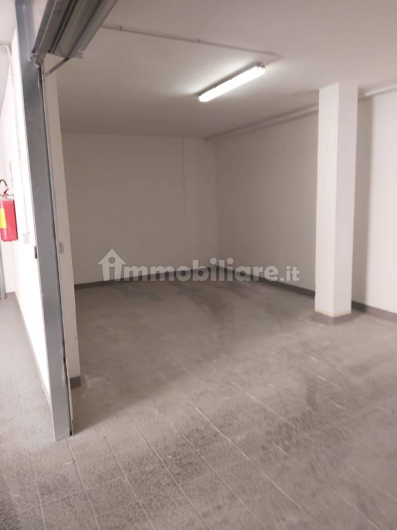 Garage - Box in Vendita