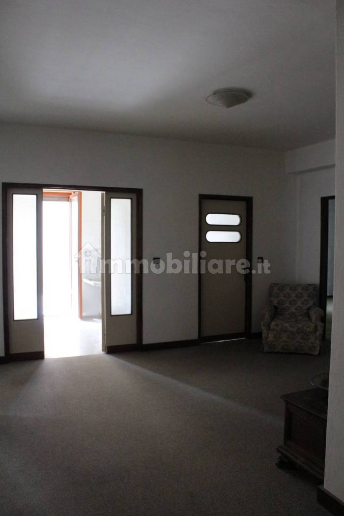 Quadrilocale via Simone Cabasso 1, Centro, Tirano