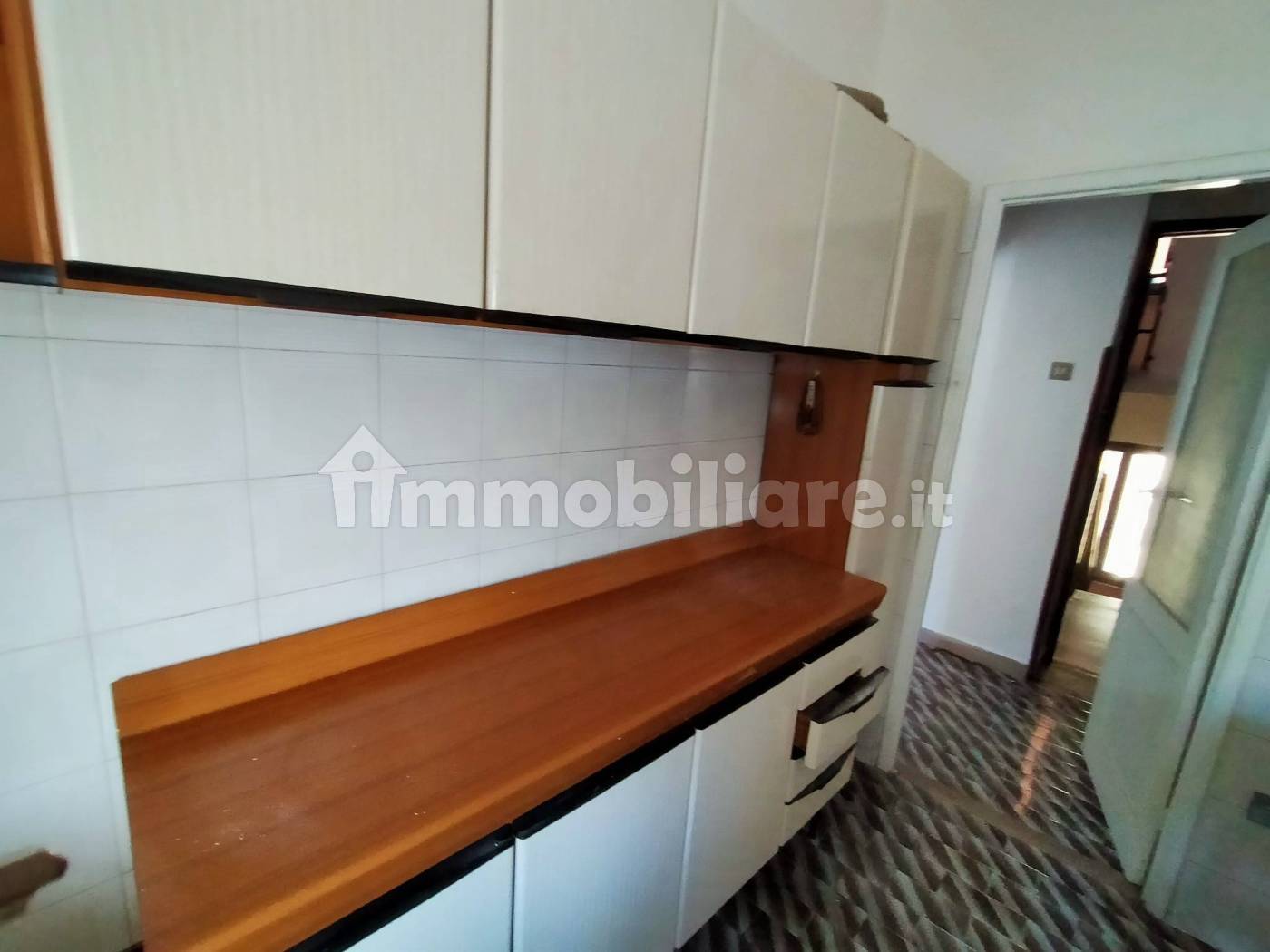 Bilocale da ristrutturare, secondo piano, Città Giardino, Terni