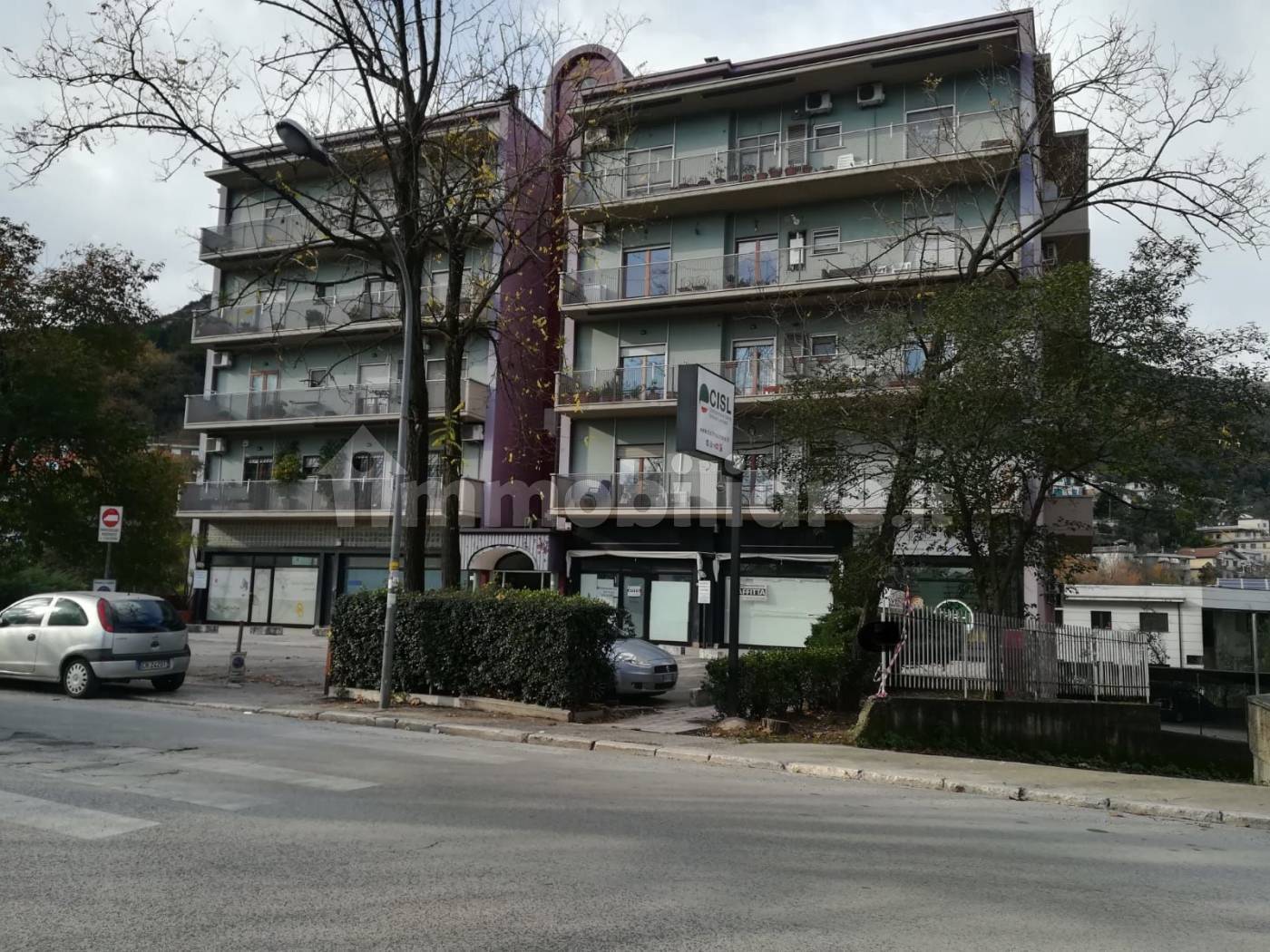 Locale commerciale in Vendita