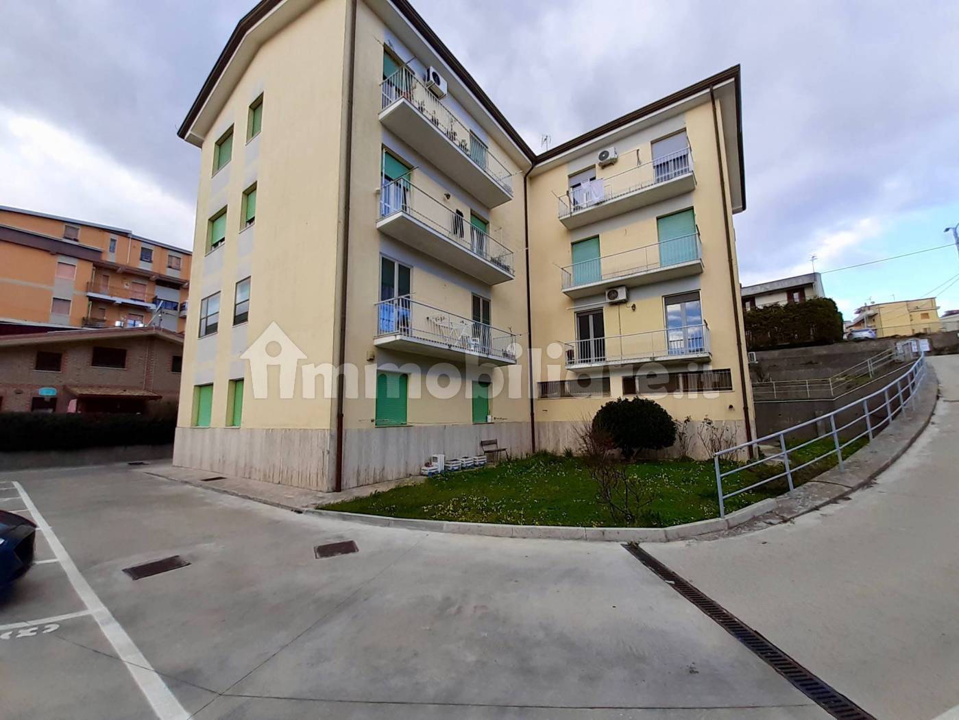 Quadrilocale viale Tommaso Campanella, Mater Domini - Cavita, Catanzaro