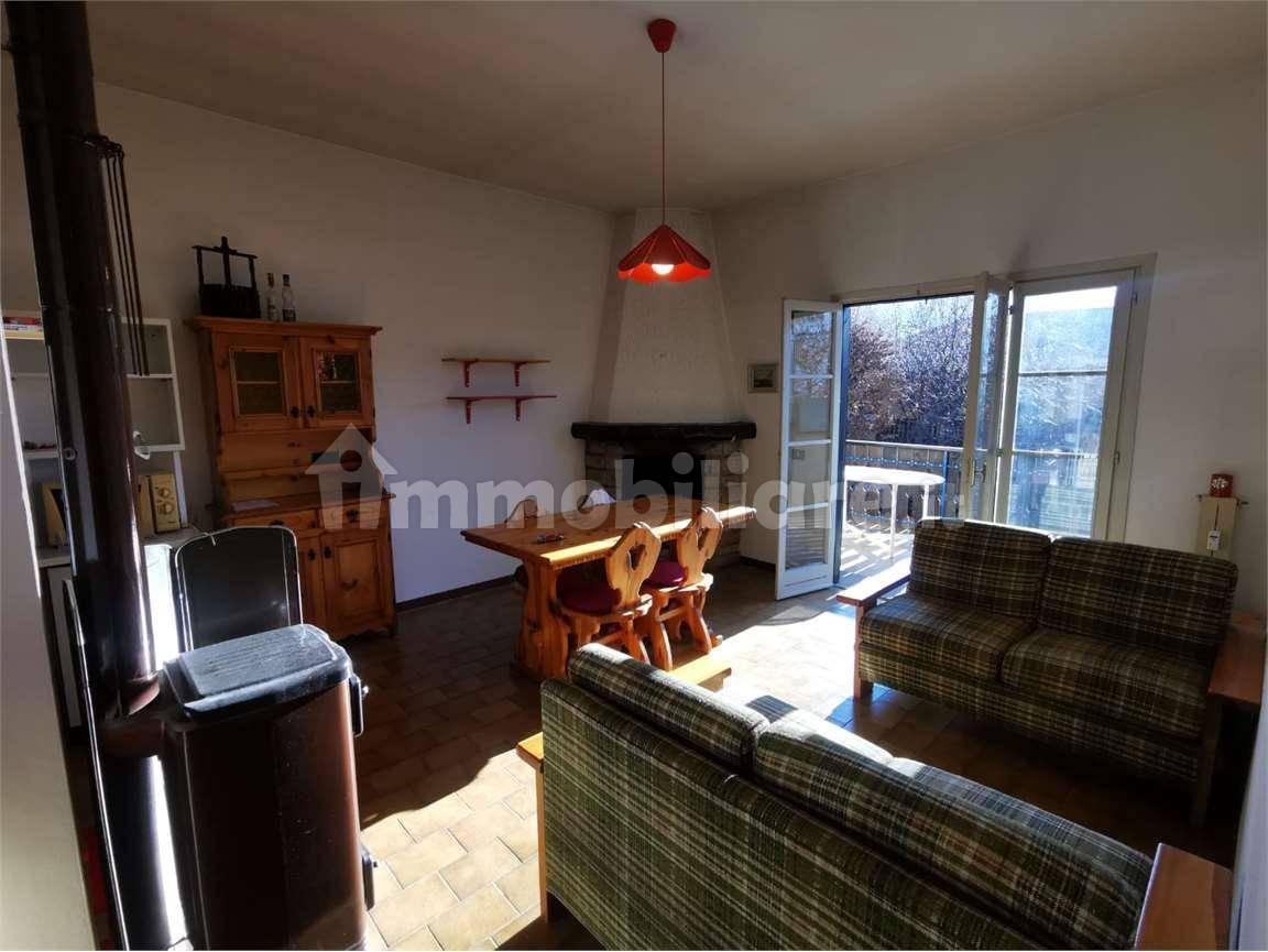 Quadrilocale via roncaiolo, 22, Moggio