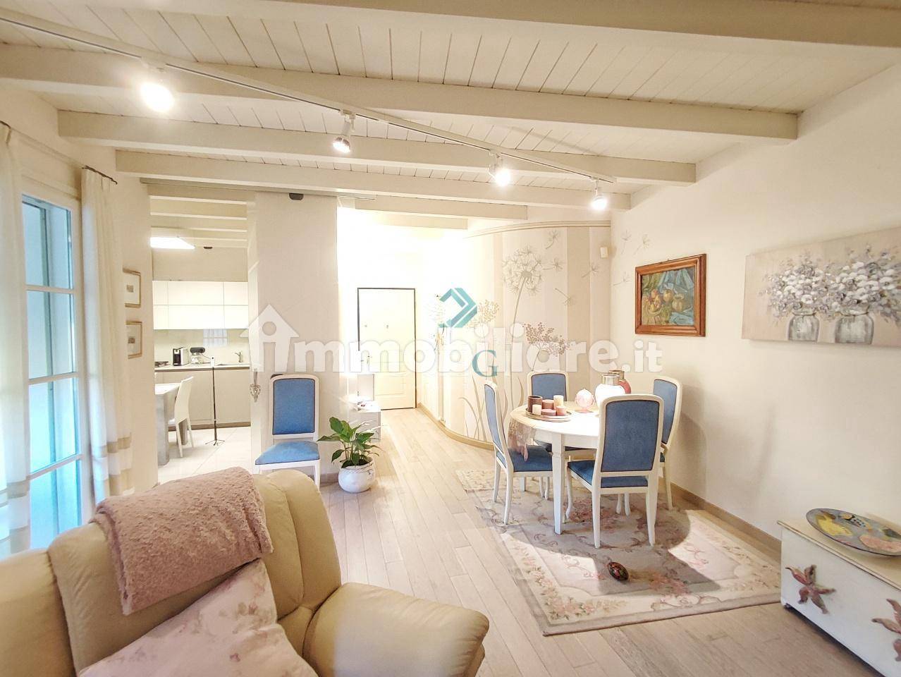 Appartamento via dei Lavatoi, Stiava, Massarosa