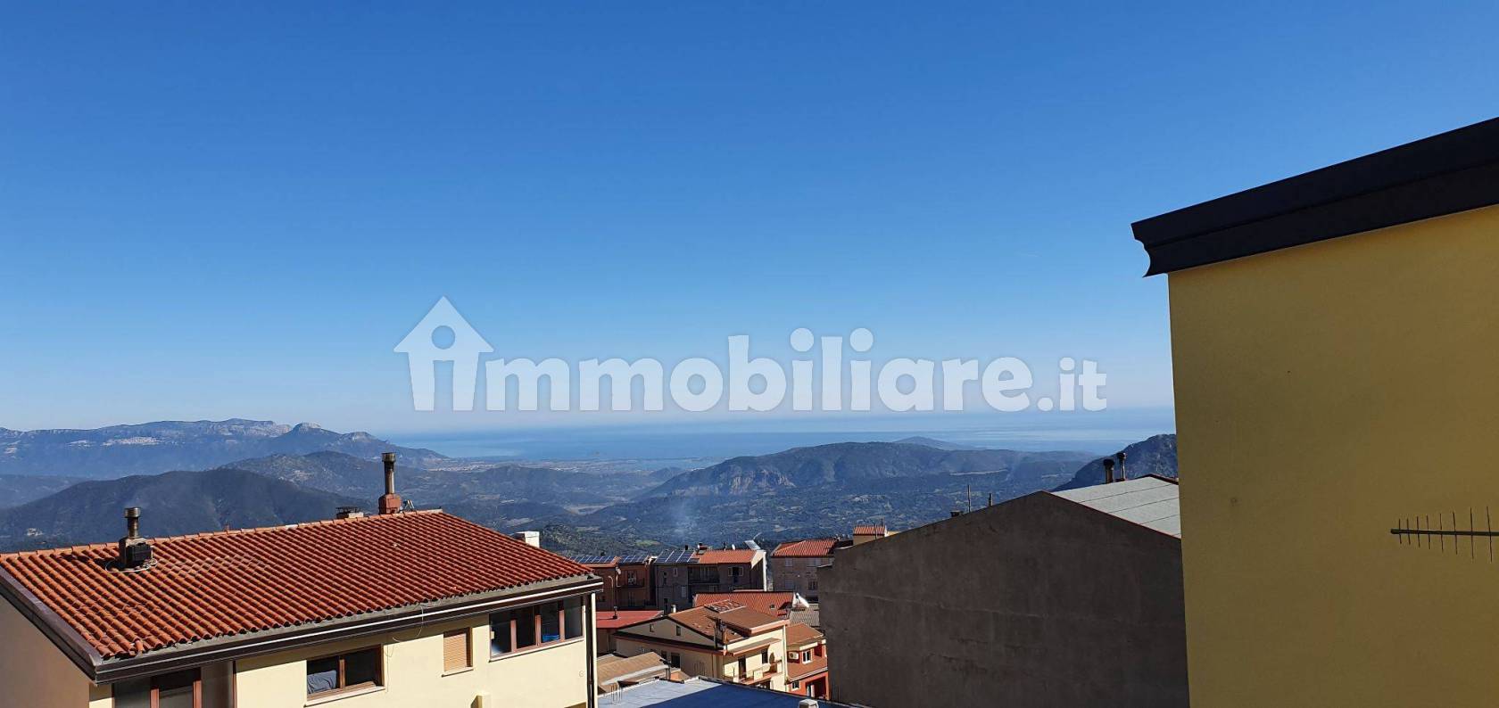 Quadrilocale via Francesco Petrarca 27, Centro, Lanusei