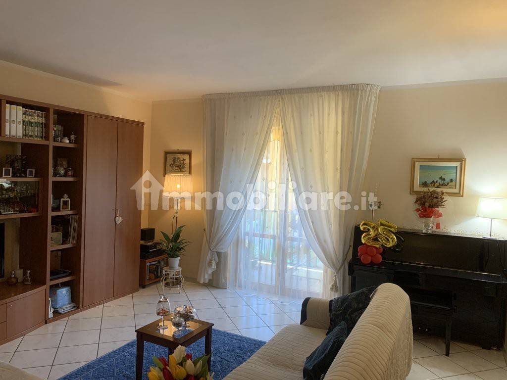 Quadrilocale via Forcola, Romagnano, Massa