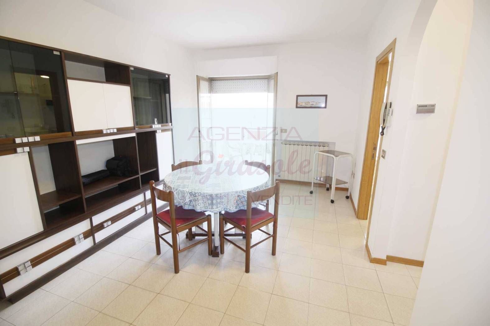 Trilocale via di Giesi 7, Villa Rosa, Martinsicuro