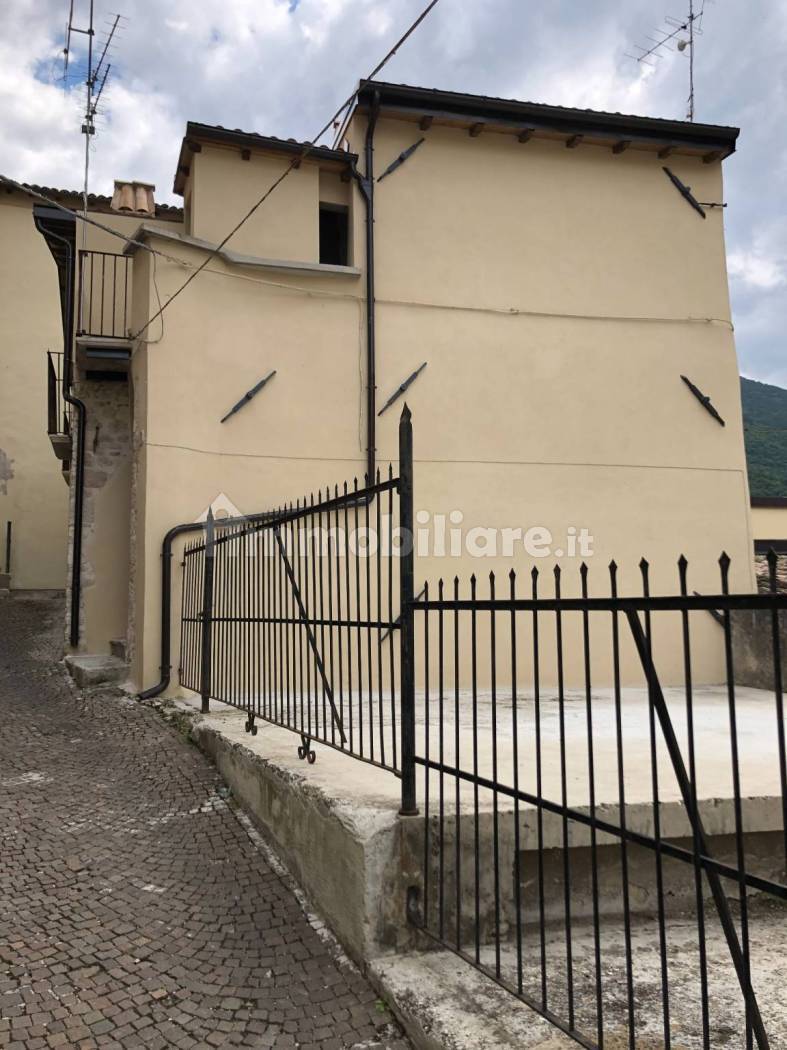 Appartamento via Piaia 25, Centro, Pettorano sul Gizio