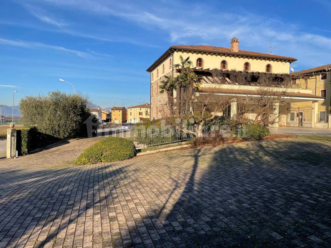 Appartamento via Generale Zamboni 60, Sandrà, Castelnuovo del Garda