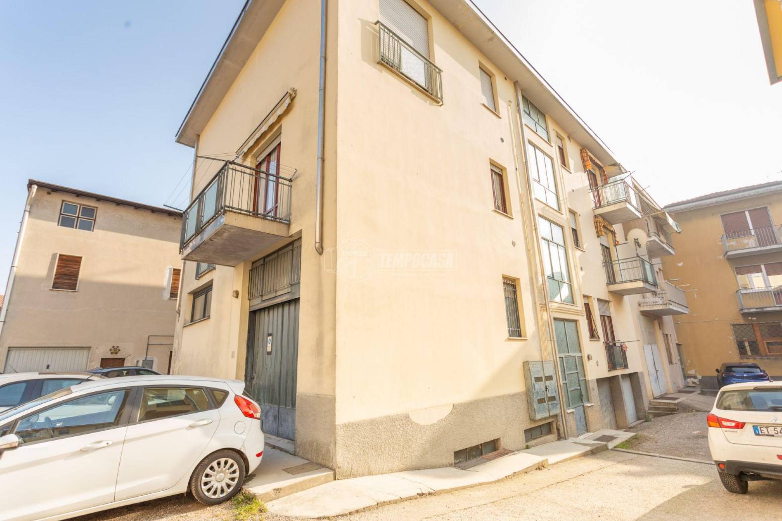 Bilocale via Santo Stefano 23, Centro, Tradate