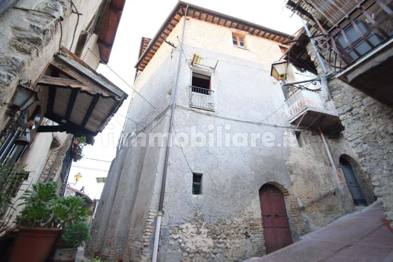 Bilocale via del Collitrone, Toffia