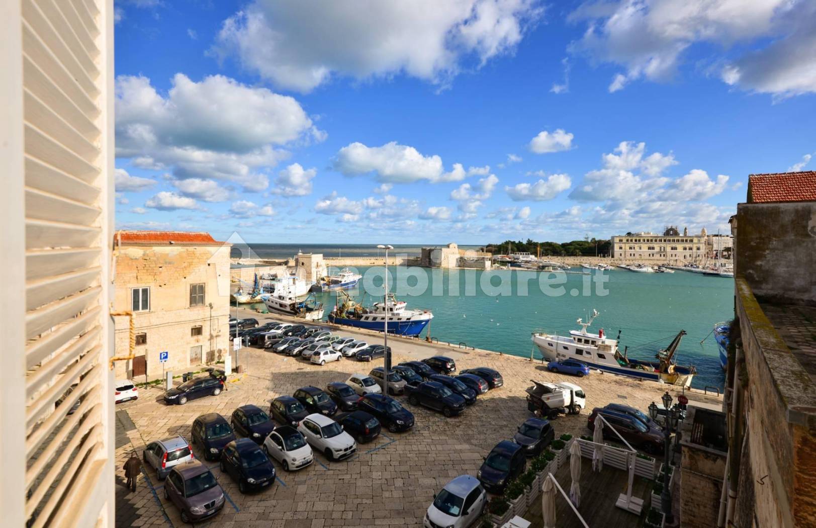 Appartamento piazza Trieste 7, Trani