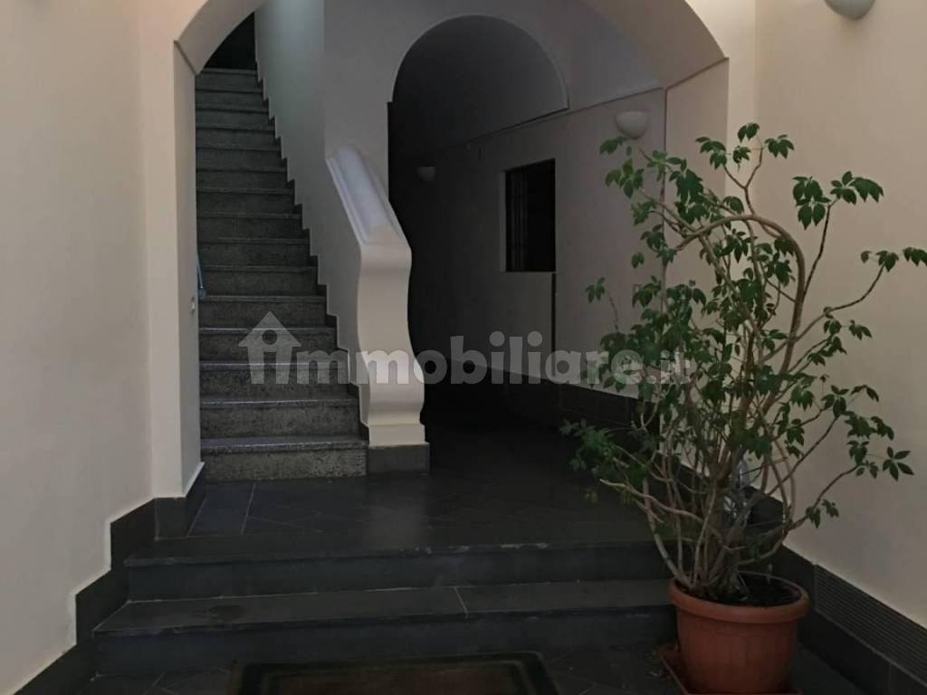 Bilocale piazza Roma 5, Centro Storico, Catanzaro