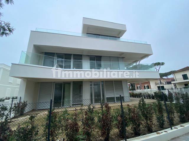 Trilocale viale Gioacchino Rossini, Alba Mare, Riccione