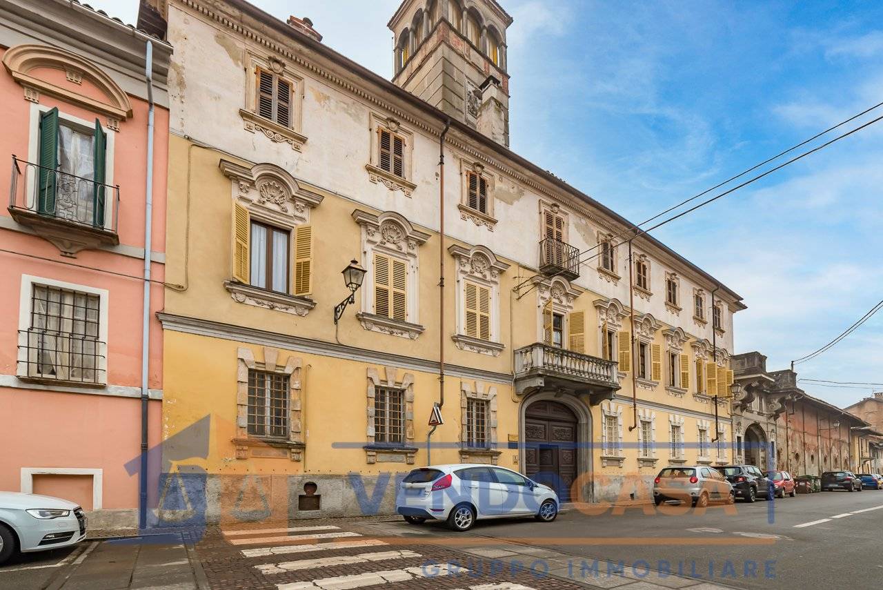 Appartamento via Balbis 19, Centro, Moretta