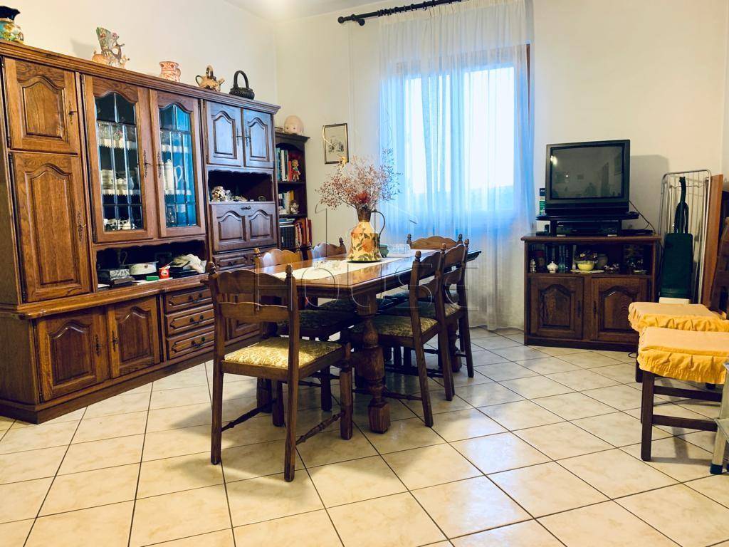 Quadrilocale buono stato, primo piano, Centro, Sansepolcro