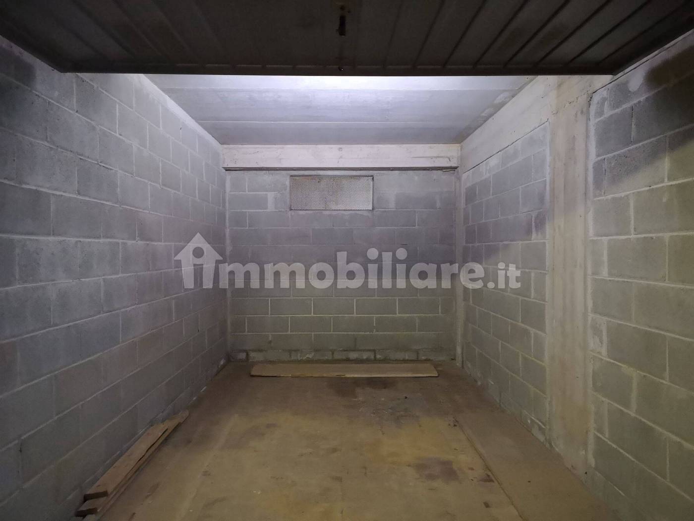 Garage - Box in Vendita