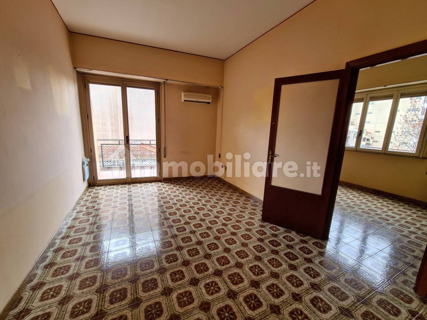 Trilocale via dei Cantieri, Porto, Palermo