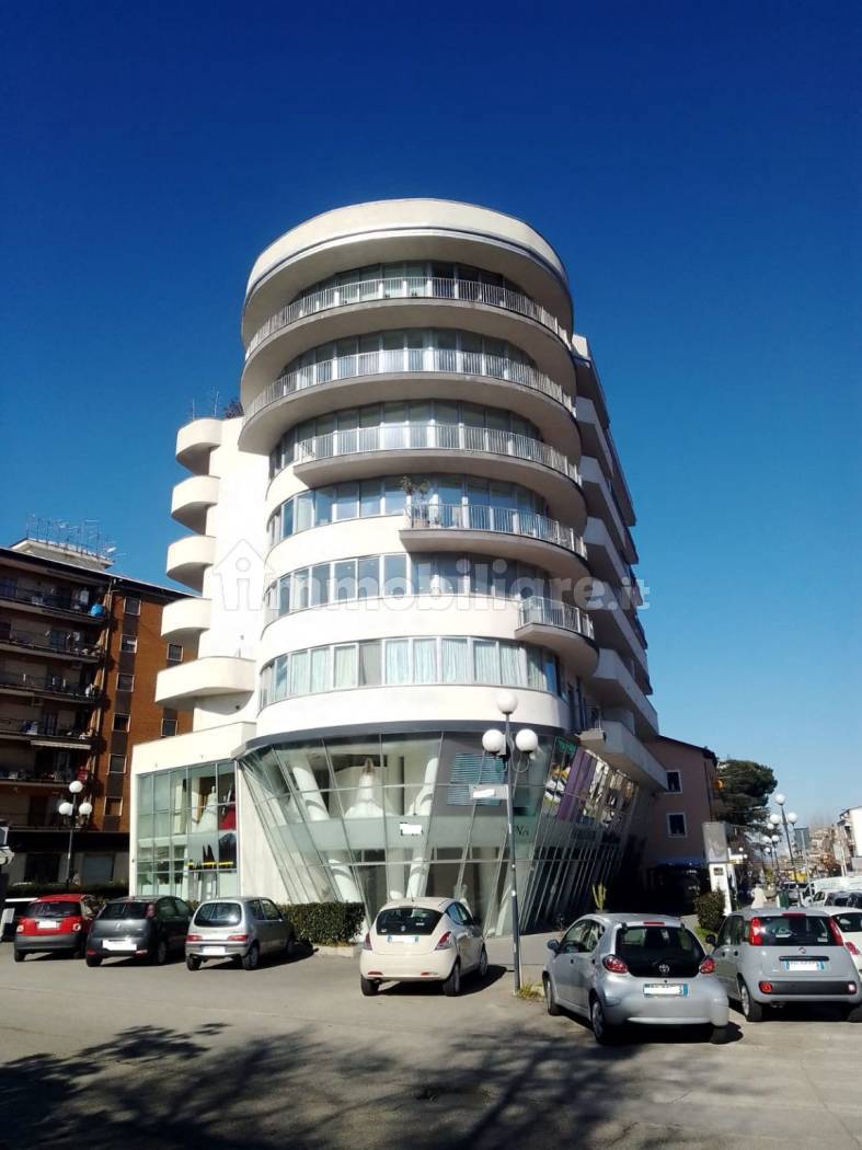 Appartamento piazzale John Fitzgerald Kennedy, Quattromiglia, Rende