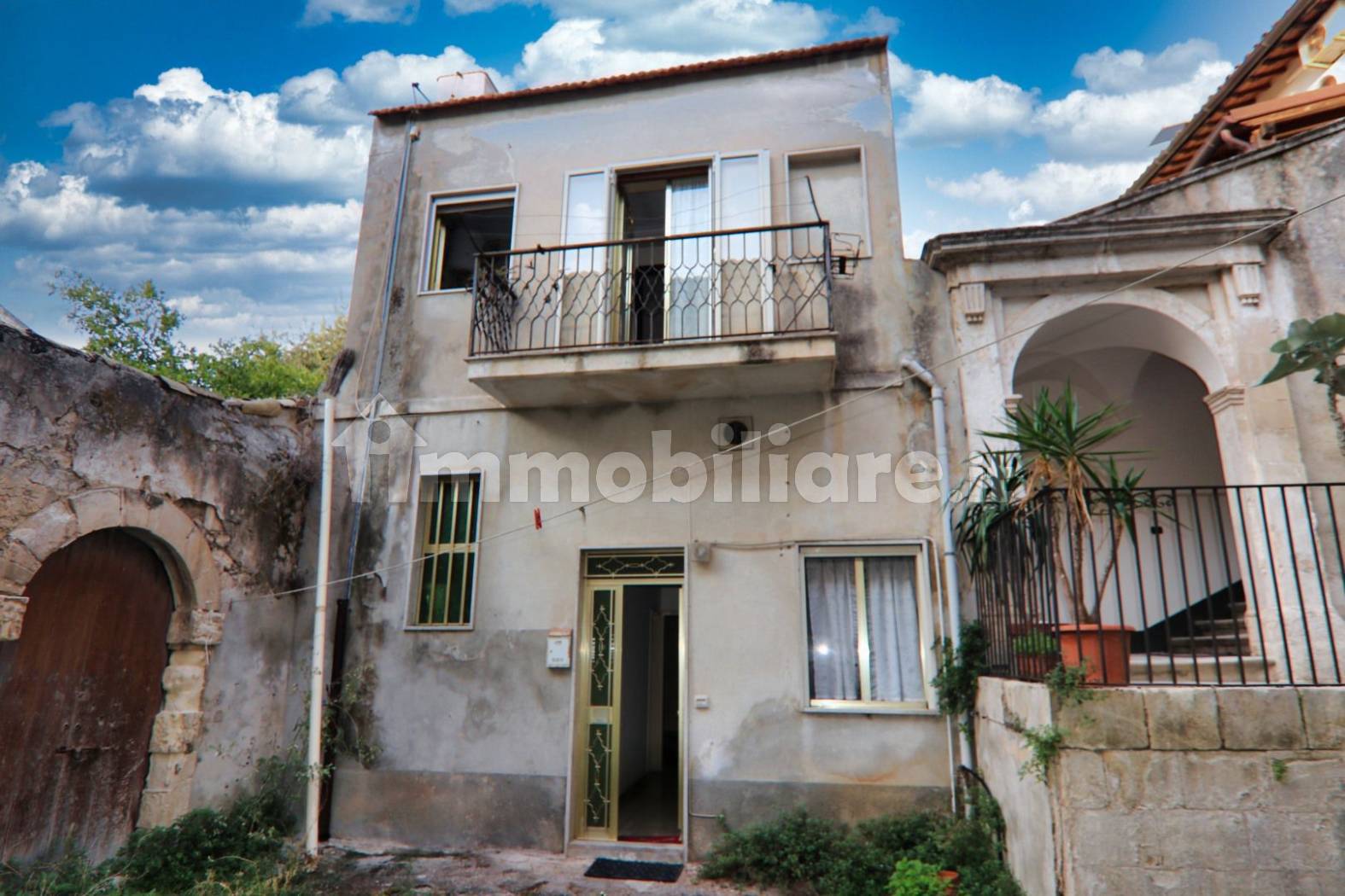 Trilocale via Beneventano 17, Centro, Scicli