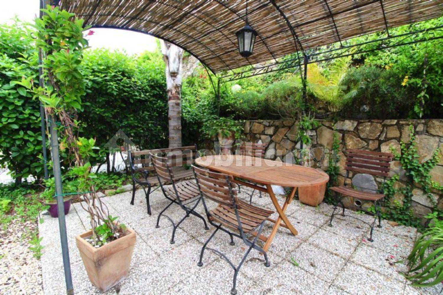 Quadrilocale ottimo stato, secondo piano, Solaro, Sanremo