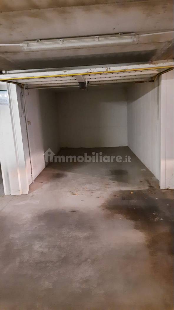 Garage - Box in Vendita