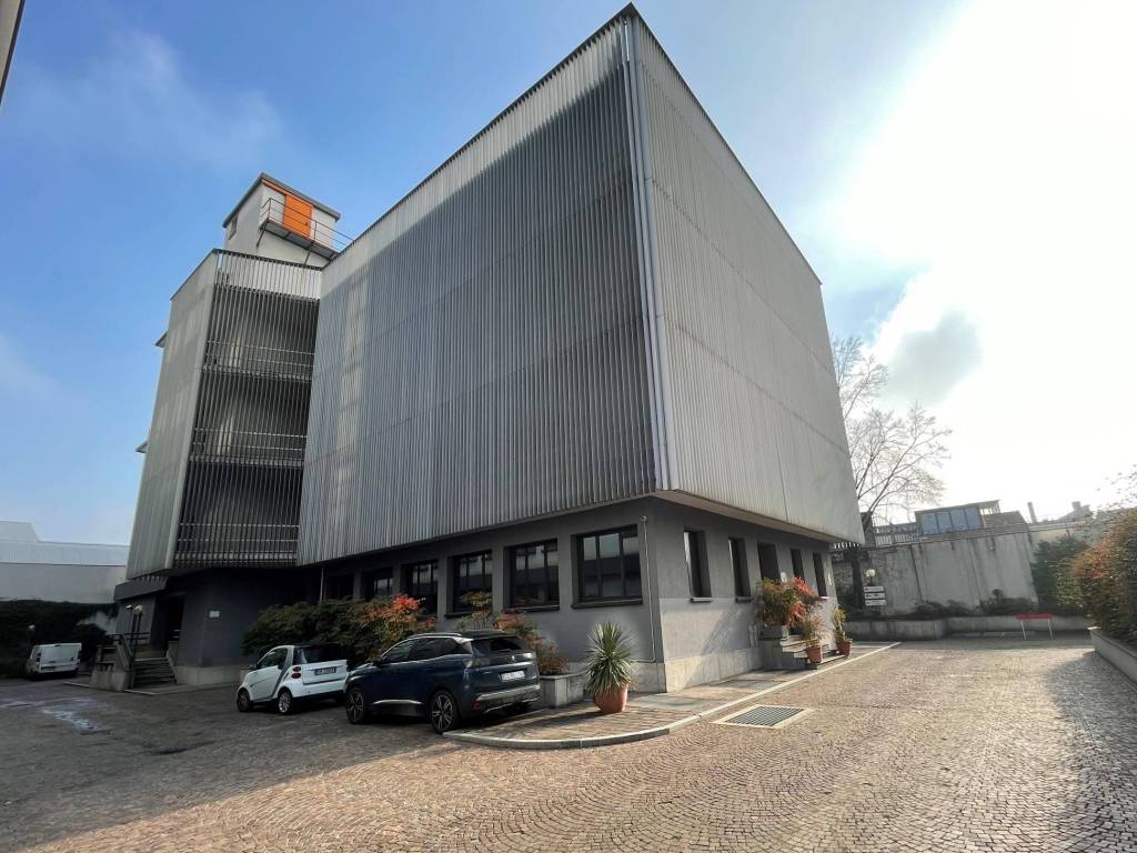 Palazzo - Edificio via Giovanni Durando 38, Milano, rif. 93538754 ...