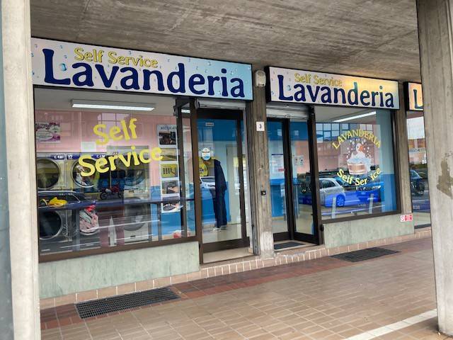 Lavanderia - Tintoria in Vendita
