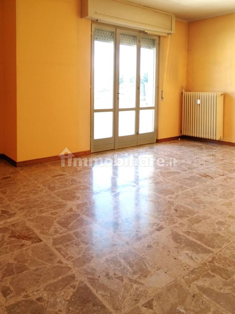 Bilocale via Nikolajewka 14, Centro, Clusone