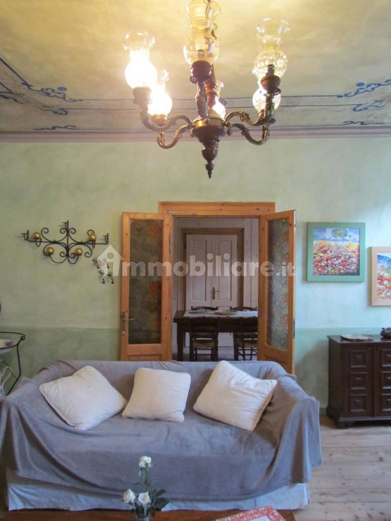 Appartamento via Francesco e Giovanni Dolzino, Centro, Chiavenna