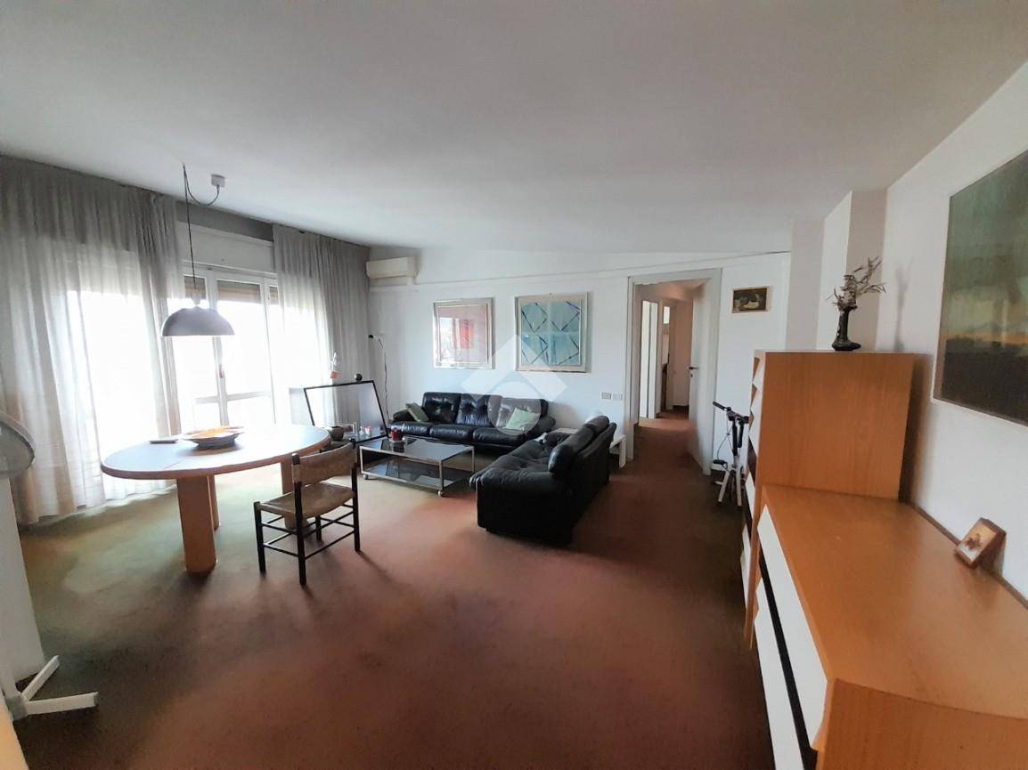 Trilocale via Roma 11, Centro, Lurago d&#x27;Erba