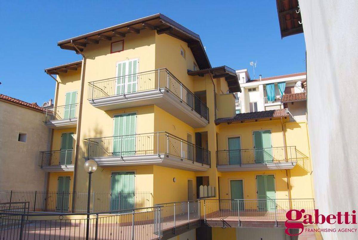 Quadrilocale via Umberto, Centro, Bra