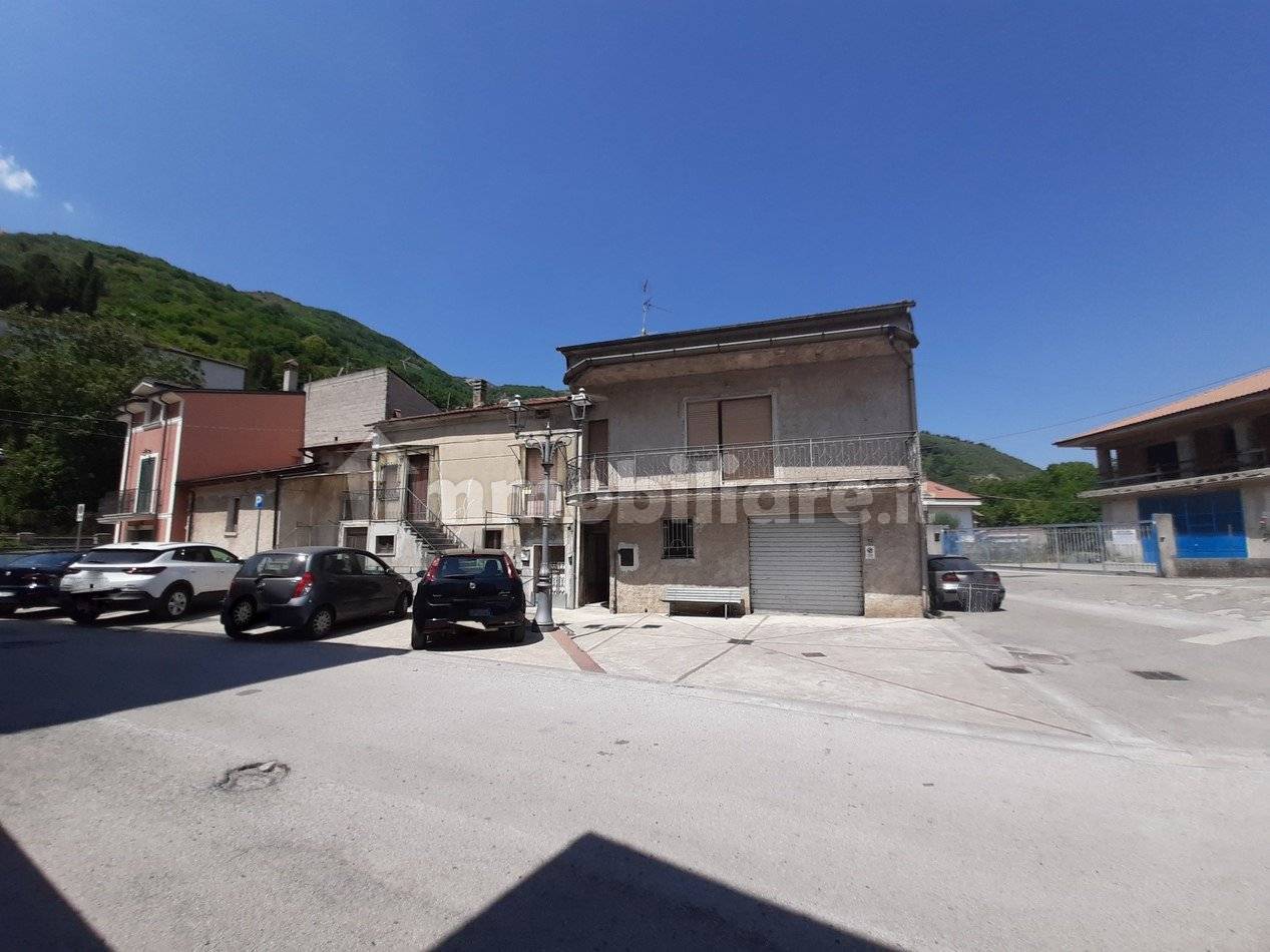 Quadrilocale via Matinelle 8, San Pietro al Tanagro