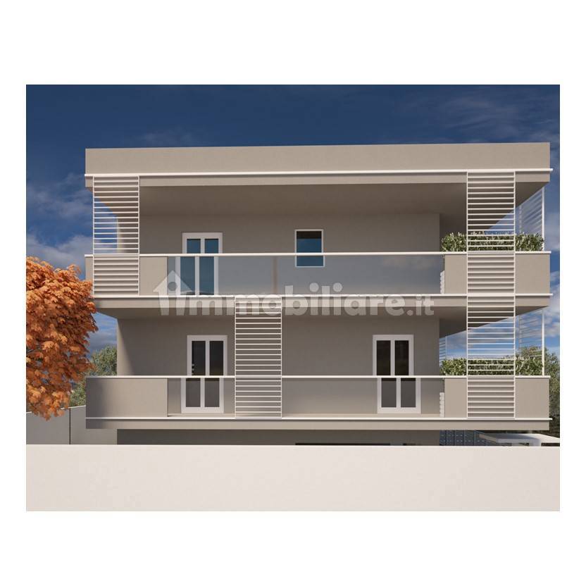 Appartamento in villa, nuova, 130 m², Parete