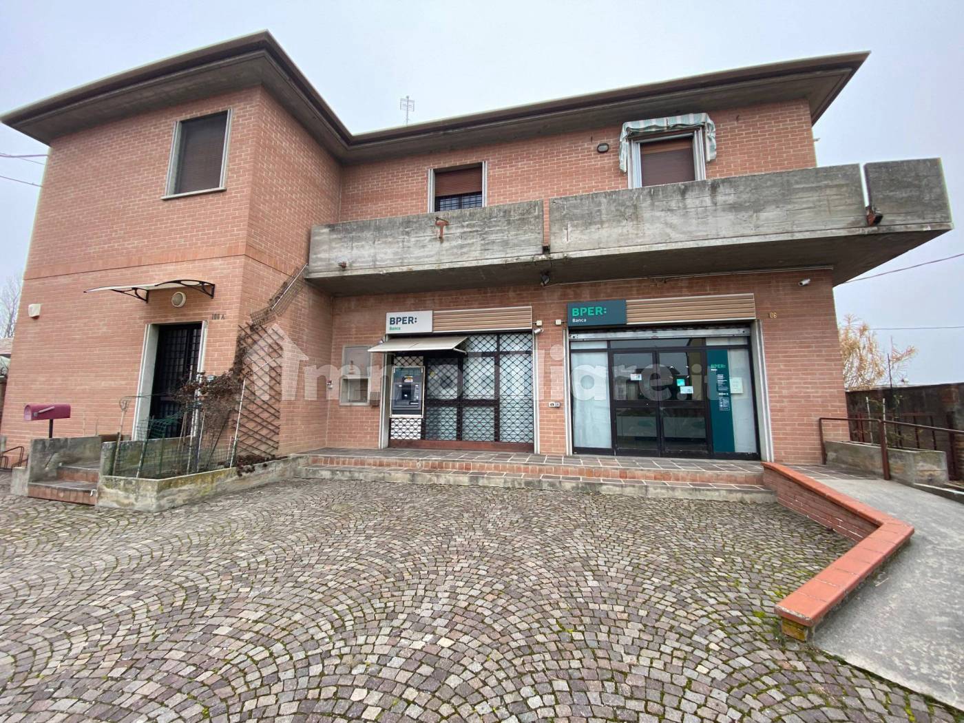 Attività commerciale in Vendita